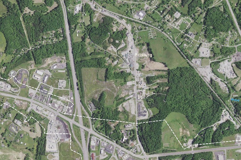 Vehicle blocks traffic near Hal Rogers Parkway, London KY | CrimeRadar