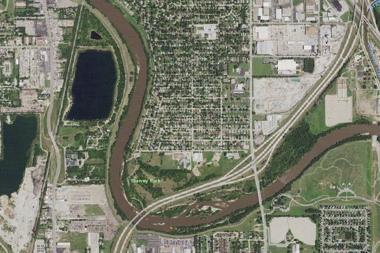 Possible disturbance in vehicle near Laura St, Wichita KS | CrimeRadar