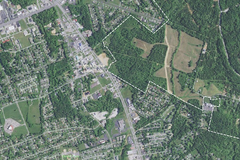 Pickup truck hauling unsecured shed creates road hazard, Radcliff KY ...