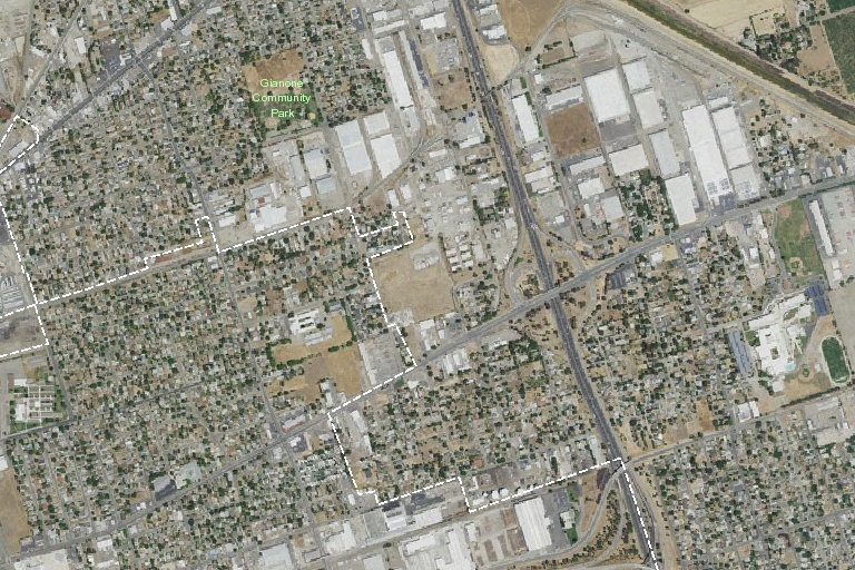 Trash fire behind local chiropractic office, Stockton CA | CrimeRadar