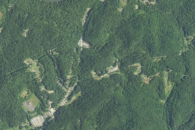 Suspicious person in Jeep on private driveway in Meadowbrook, Kanawha ...