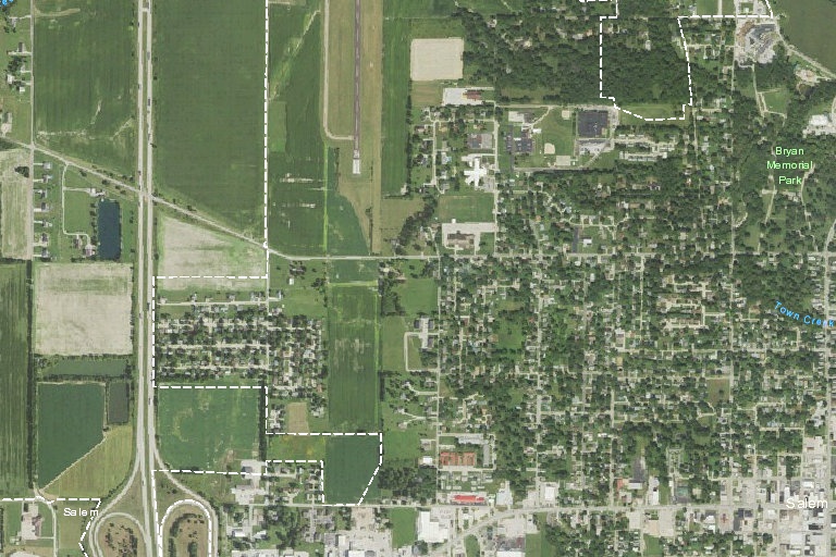 Person found sleeping in car behind restaurant, Salem IL | CrimeRadar