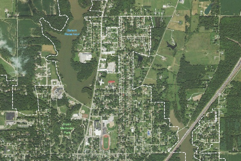 Vehicle crashes into garage and is found in nearby ditch, Salem IL ...