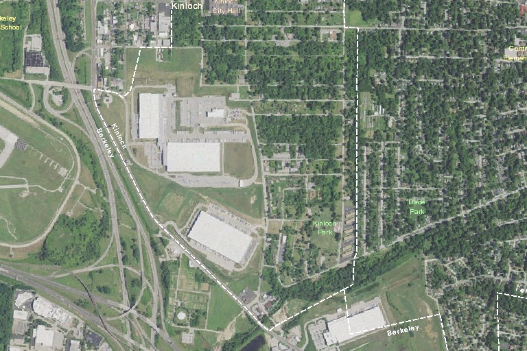 Medical emergency with difficulty breathing near North Hanley Road, St ...