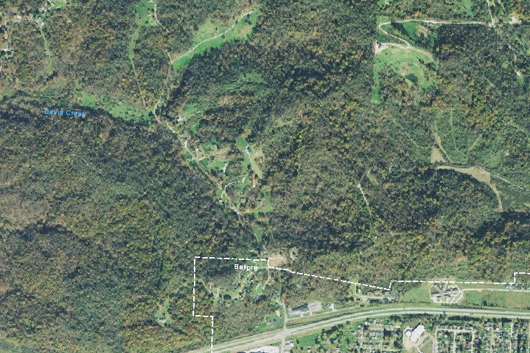 Two-vehicle crash at Farson Street with fleeing vehicle, Belpre OH ...