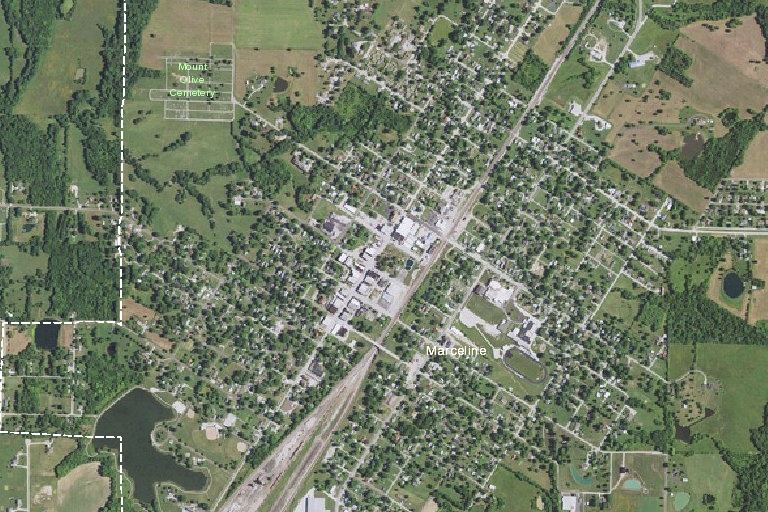Officers conduct wellness check after 911 hang-up call, Marceline MO ...