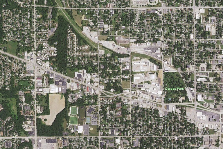 Officers check suspicious van near North Park Ave, Springfield IL ...