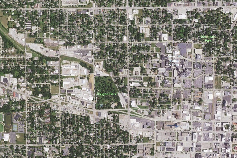 Man outside IDOT building repeatedly asks for police, Springfield IL ...