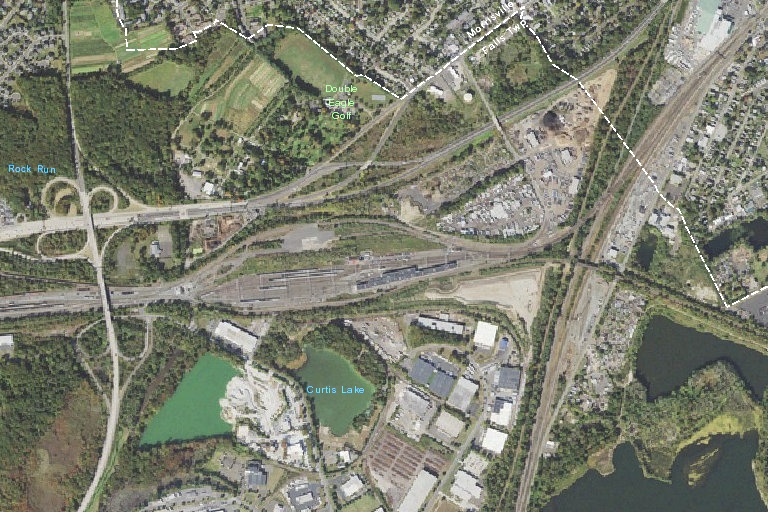 Rubbish fire with heavy smoke reported on Canal Road, Fairless Hills PA ...