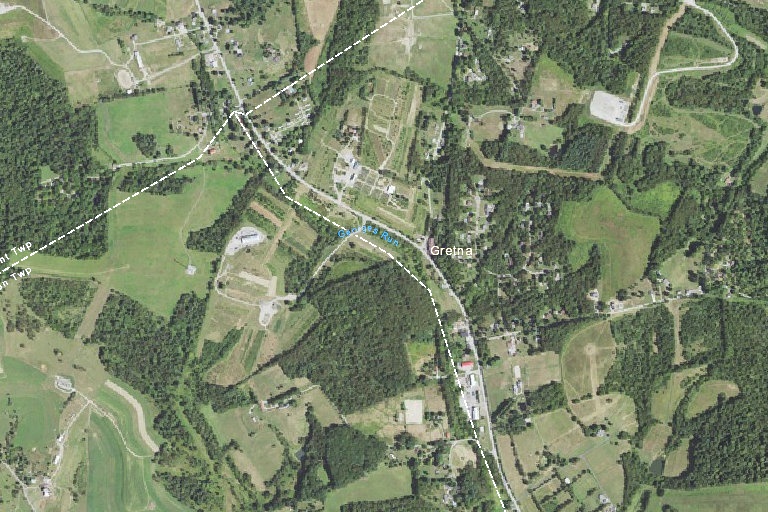 Tree branch blocks Mulberry Hill roads, cuts power lines, Washington ...