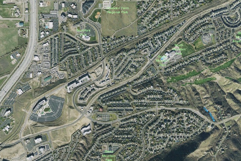 Large underground water leak causes street vibration, Draper UT | CrimeRadar