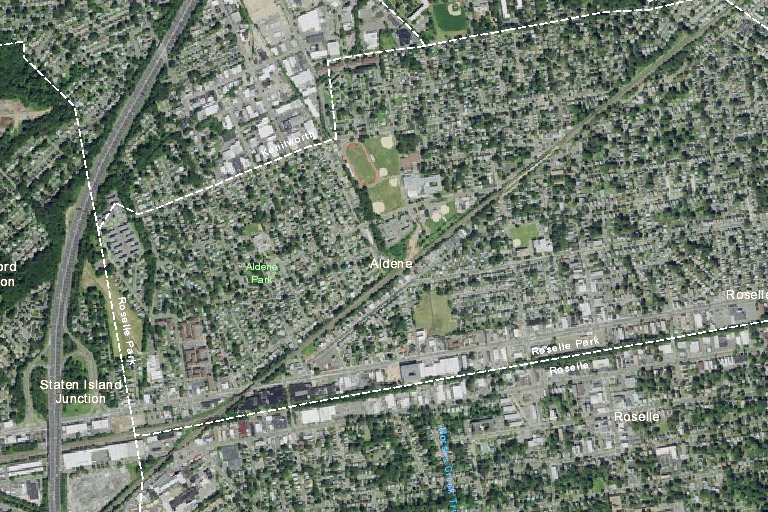 Garbage truck fire extinguished in parking lot, Roselle Park NJ ...