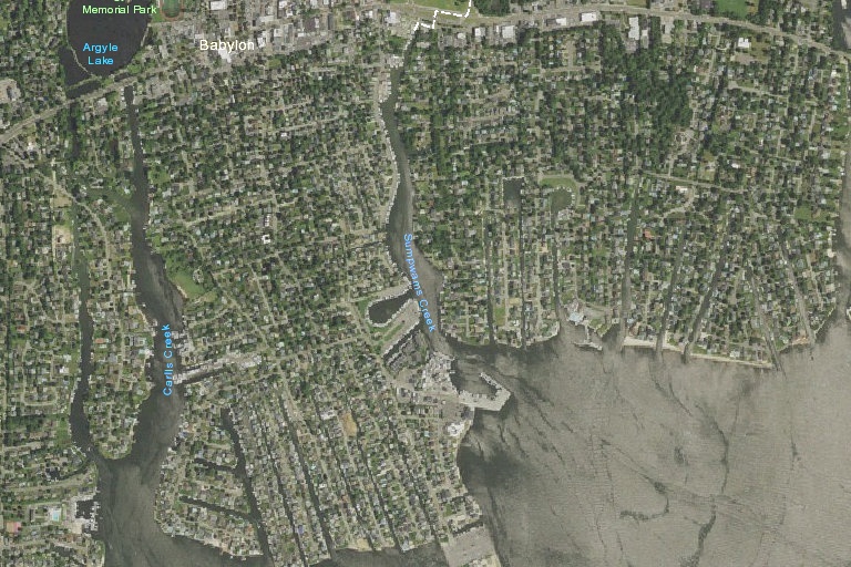 Female injured from fall at Babylon Beach House, Babylon NY | CrimeRadar