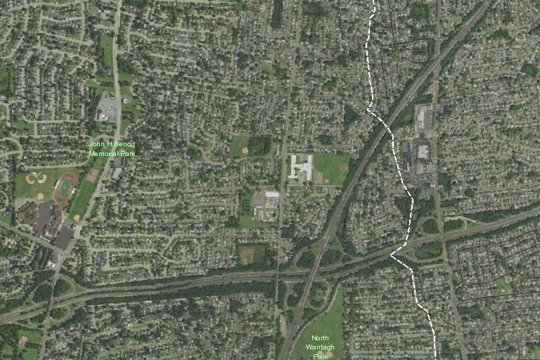 Vehicle crash near Alpine Ave and Gold St, Wantagh NY | CrimeRadar