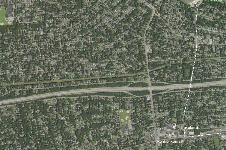 Transformer fire reported near Johnson Ave and Pamlico, Ronkonkoma NY ...