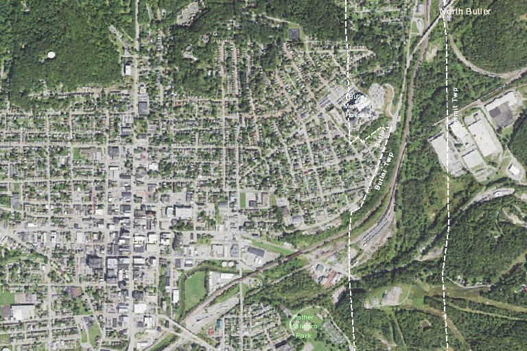 man suffers head injury after fall near carbon street, Butler PA ...