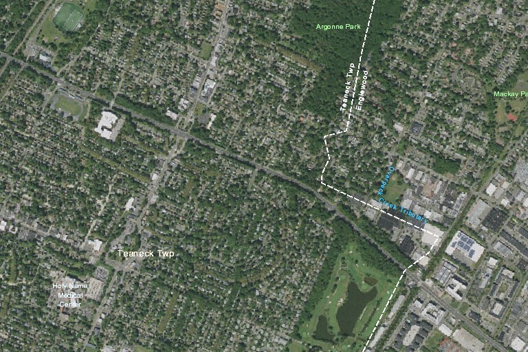 Ambulance sent for man feeling dizzy near country club dr, Teaneck NJ ...