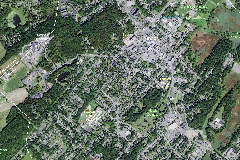 Disabled vehicle near Dollar General on Nelson St, Newton NJ | CrimeRadar