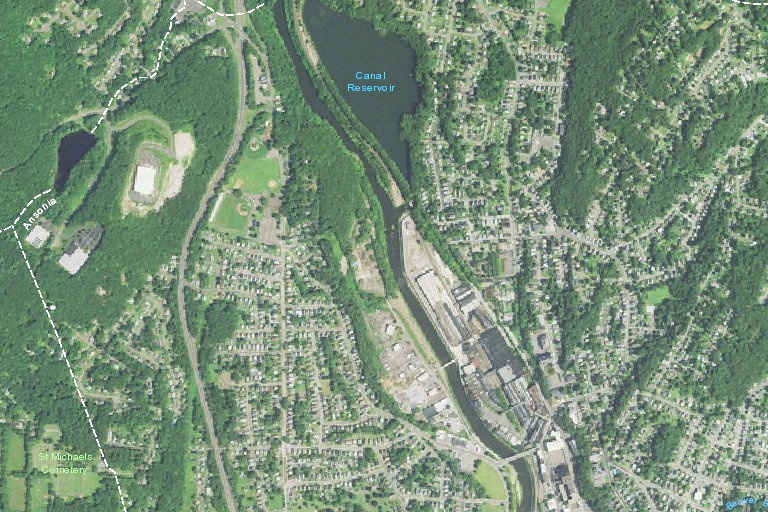 Police respond to disturbance near Wakelee Ave, Ansonia CT | CrimeRadar