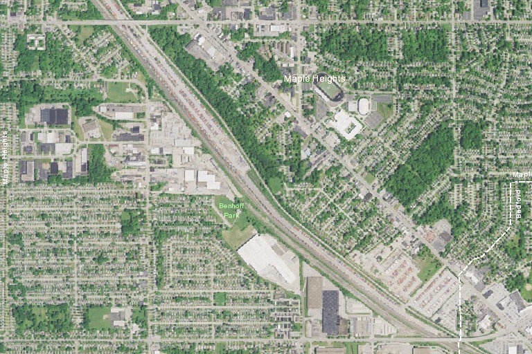 Officers check possible 911 hang-up near Fernway Dr, Maple Heights OH ...