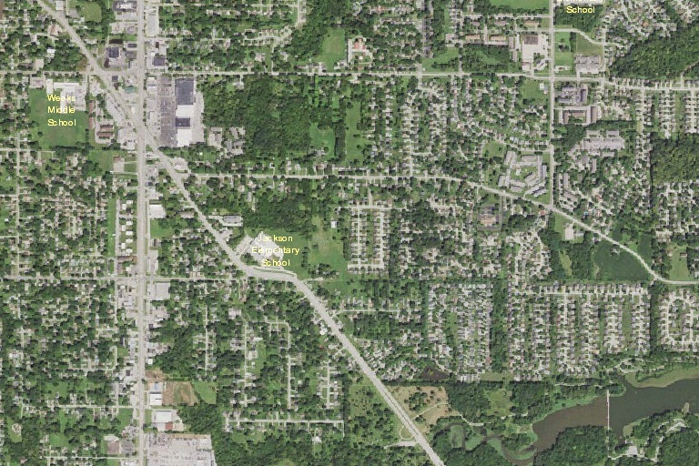 Emergency crews respond to heart issue on Southeast 16th St, Des Moines ...