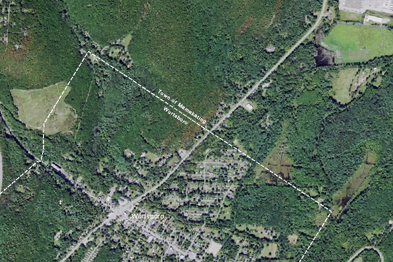 Male and female argue in walmart parking lot, Wurtsboro NY | CrimeRadar