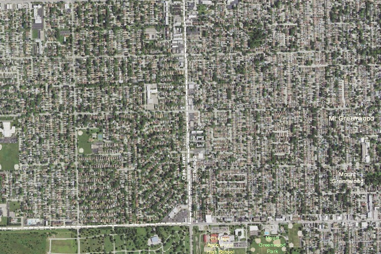 Street flooding after water main break on South Hamlin, Chicago IL ...