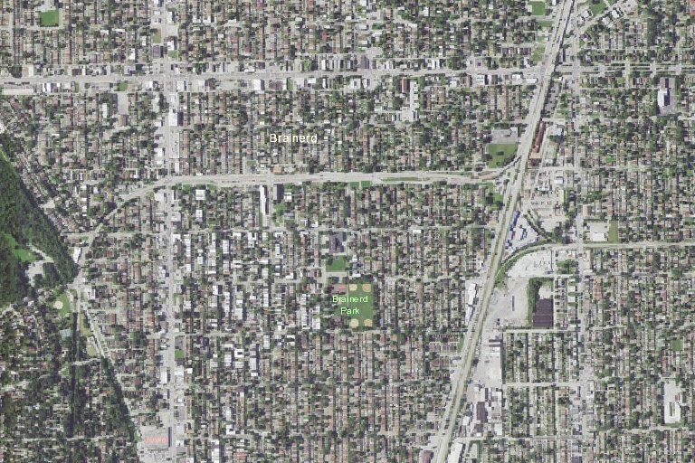 Officers check on possible break-in near 90th St, Chicago IL | CrimeRadar