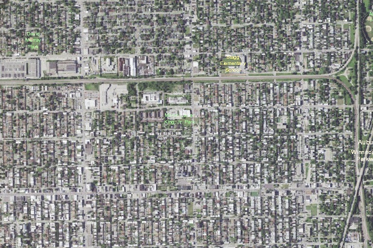 Traffic lights blinking red at 81st and Racine, Chicago IL | CrimeRadar