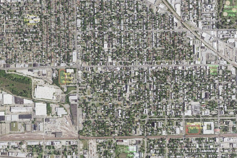 Woman refuses to leave community room, Chicago IL | CrimeRadar