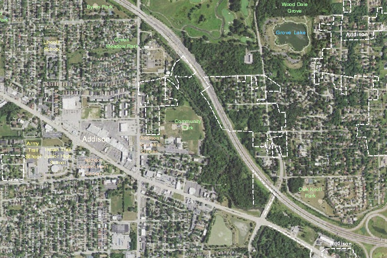 Police pursue suspect on foot near State and Oak streets, Addison IL ...