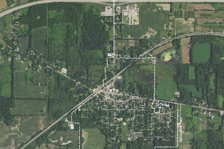 Abandoned white vehicle with damage on Parma Road, Jackson County MI ...