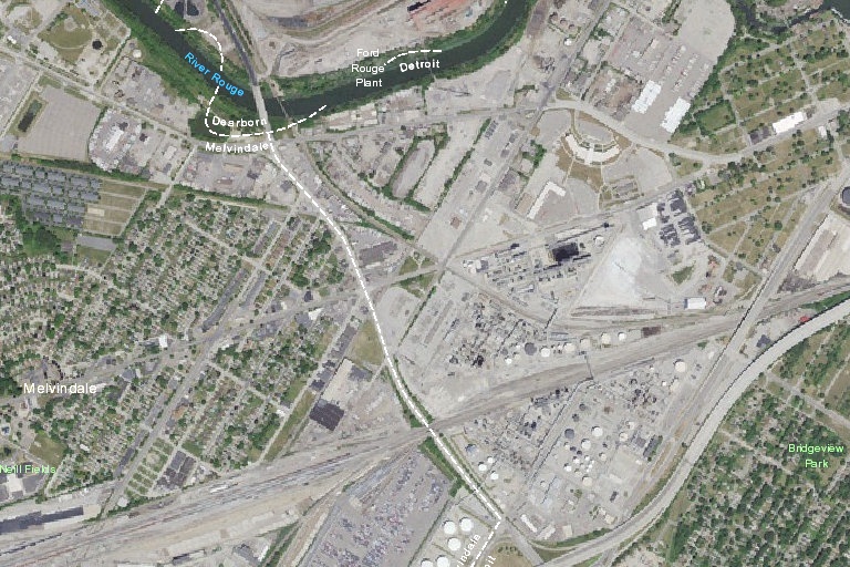 Woman reports brother trying to fight her, Detroit MI | CrimeRadar