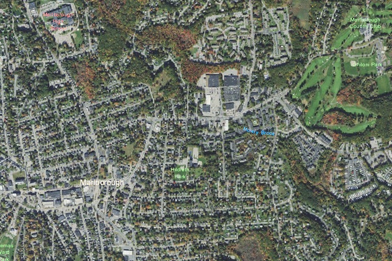 Two vehicle crash with minor hand injury at intersection, Marlborough MA | CrimeRadar