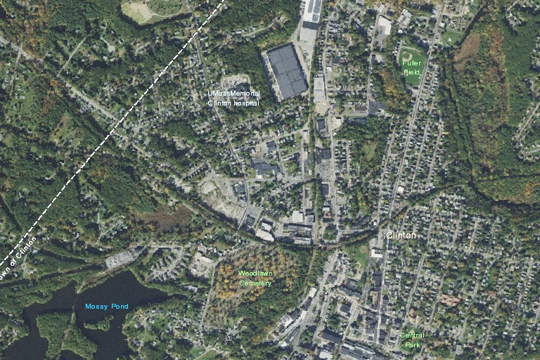 Suv runs stop sign at intersection early morning, Clinton MA | CrimeRadar