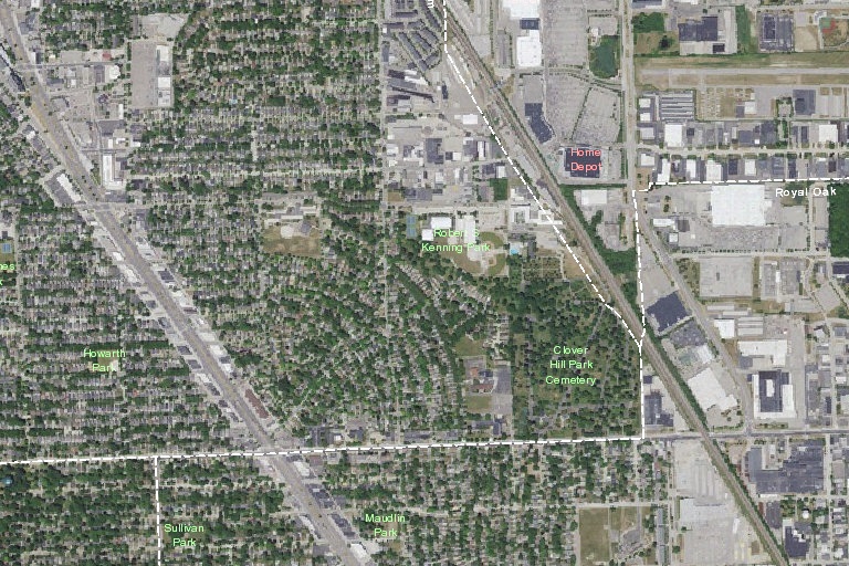 Police pursue black car eastbound on 7 Mile Road, Royal Oak MI | CrimeRadar