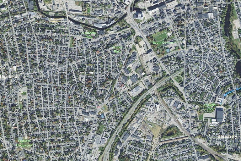 Homeless man enters building near Lincoln School, Lowell MA | CrimeRadar