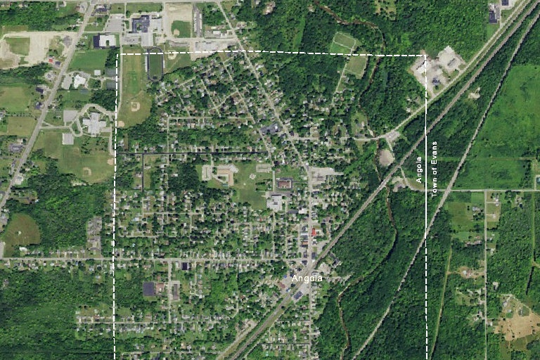 Bonfire with hay bale causes heavy smoke in angola, Angola NY | CrimeRadar