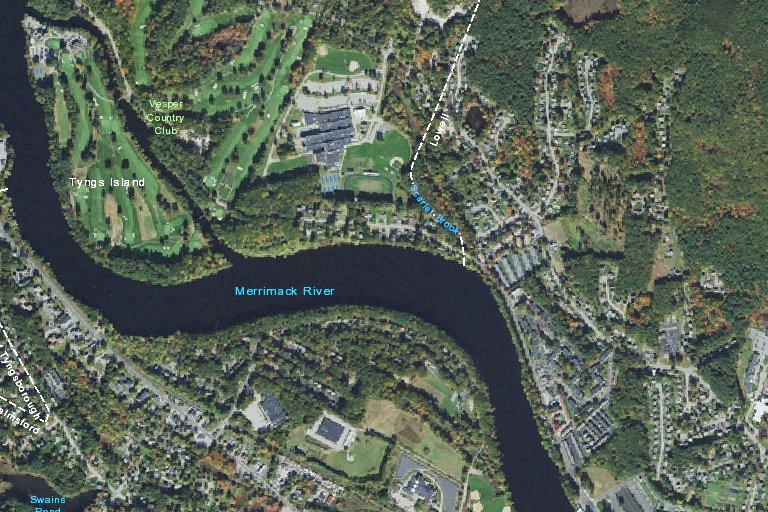 Fire crews investigate possible fire on Wellman Ave, Chelmsford MA ...