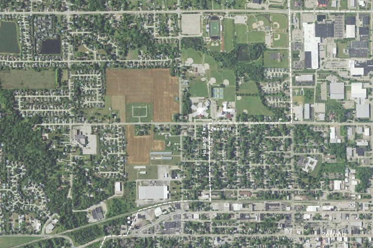 Leaves burning causing heavy smoke near north jefferson street, Ottawa ...