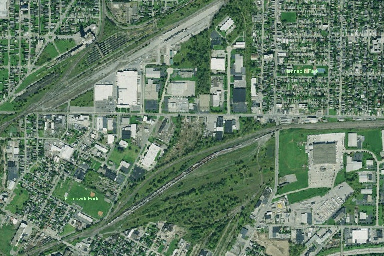 Suspicious vehicles gather near Howard and New Babcock, Buffalo NY ...