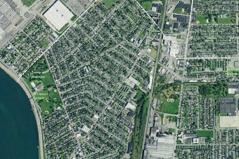 Fire crews handle possible gas leak on Riverside Ave, Buffalo NY ...