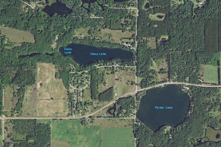 Car off road near State Highway 82 and 3rd Ave, Adams County WI ...