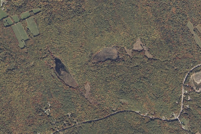 Single-vehicle crash raises concern on Streaked Mountain Road ...