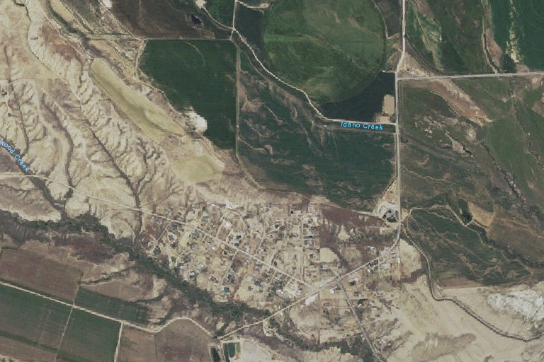 Horse freed after head stuck in fence near oak drive, Cody WY | CrimeRadar