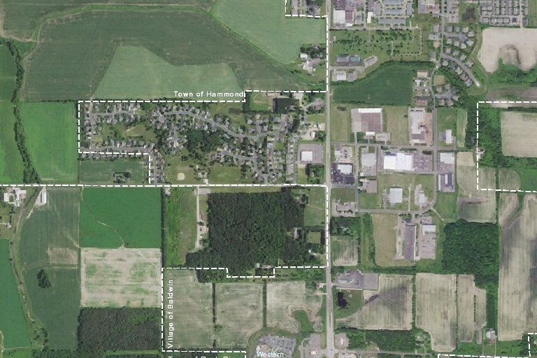 Traffic complaint of erratic driving near Quick Trip in Baldwin ...