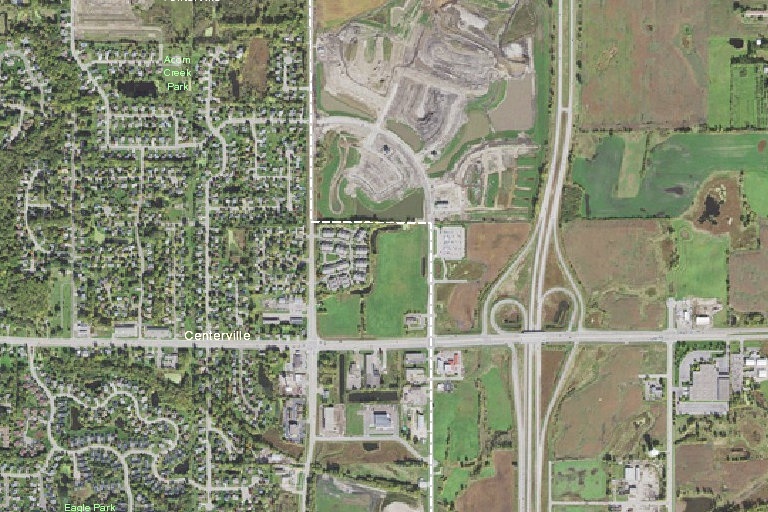 Truck blocks northbound lanes near 21st Ave S, Centerville MN | CrimeRadar