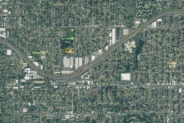 Possible fire alarm at East Burnside apartments, Portland OR | CrimeRadar