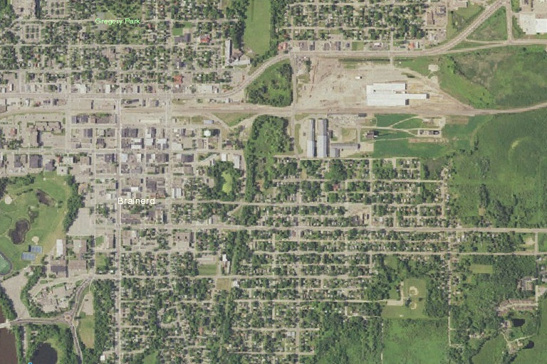 Neighbor suspected of damaging siding at Oak St property, Brainerd MN ...