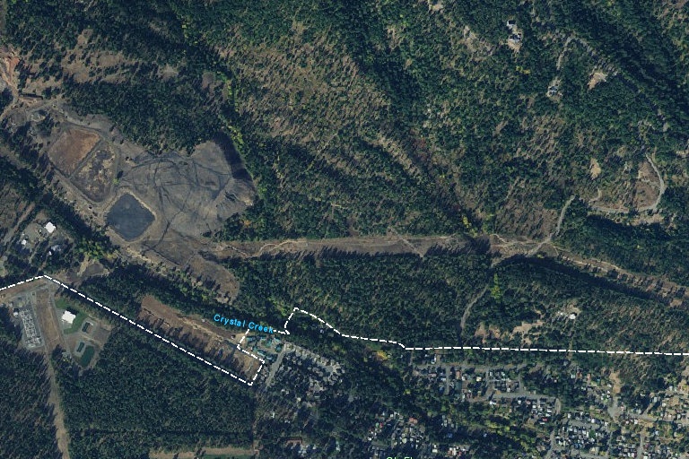 Large truck blocking near roundabout on West 2nd Street, Cle Elum WA ...